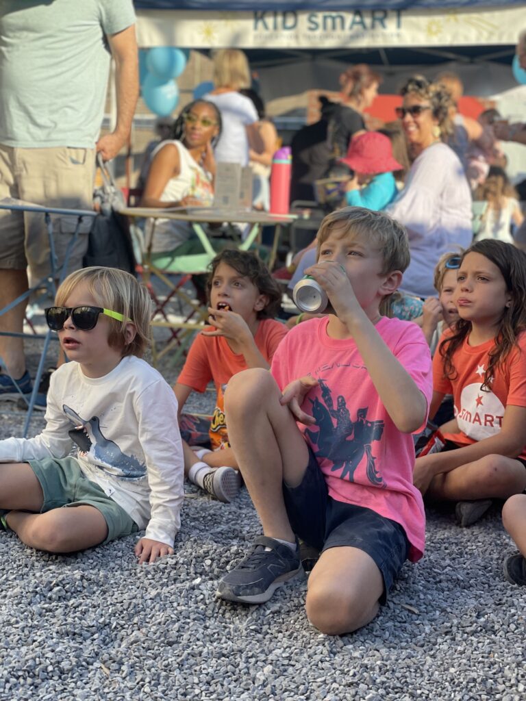 KID smART Helps Families Back-To-School with BEST FEST