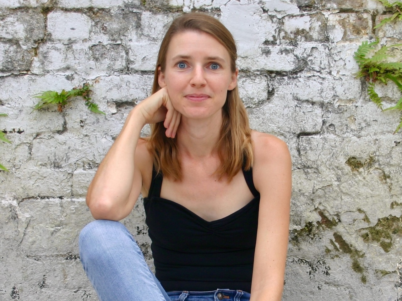 Blue Cypress Books Hosts a Flower Drying Workshop with Katy Simpson Smith