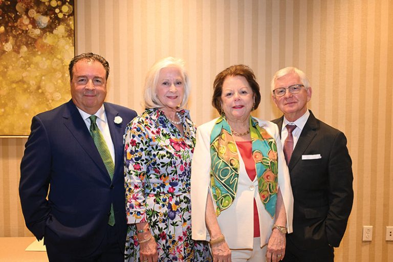 Men and Women of Fashion Prix d’Elegance