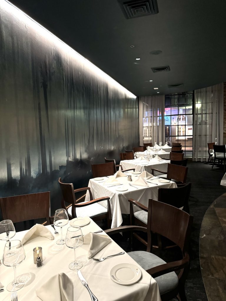 GW Fins Restaurant Reopens After Redesign