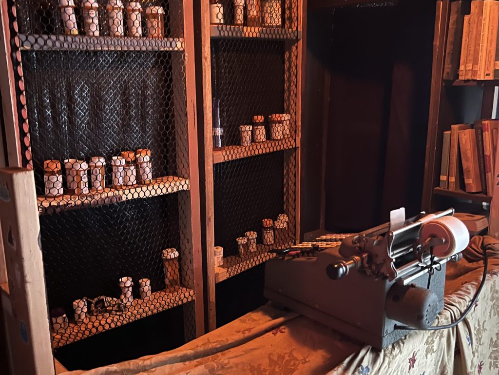 Bernie Baxter’s Traveling Sideshow: For Love Of The Scare